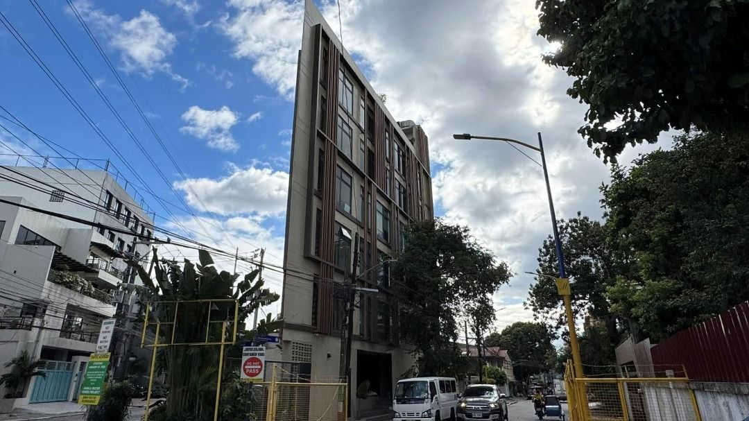 6 Storey Office Building in New Zeniga Mandaluyong City, Property, For ...