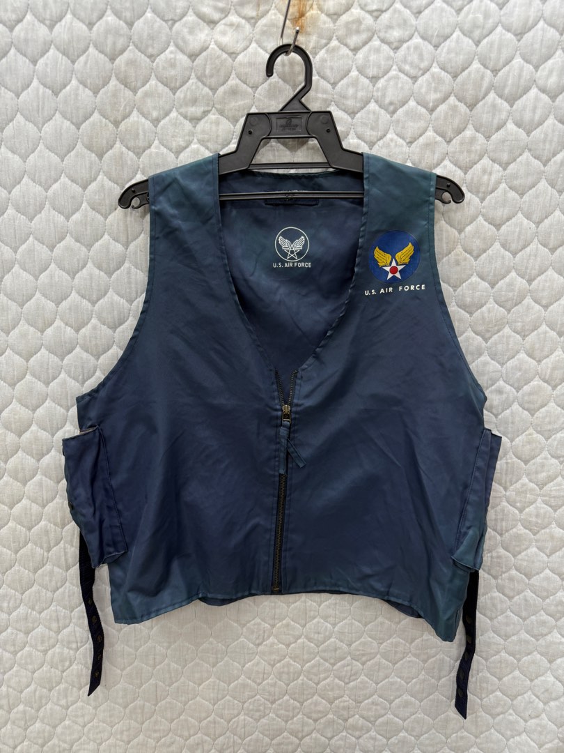 A(101). US AIR FORCE VEST, Men's Fashion, Coats, Jackets and Outerwear ...