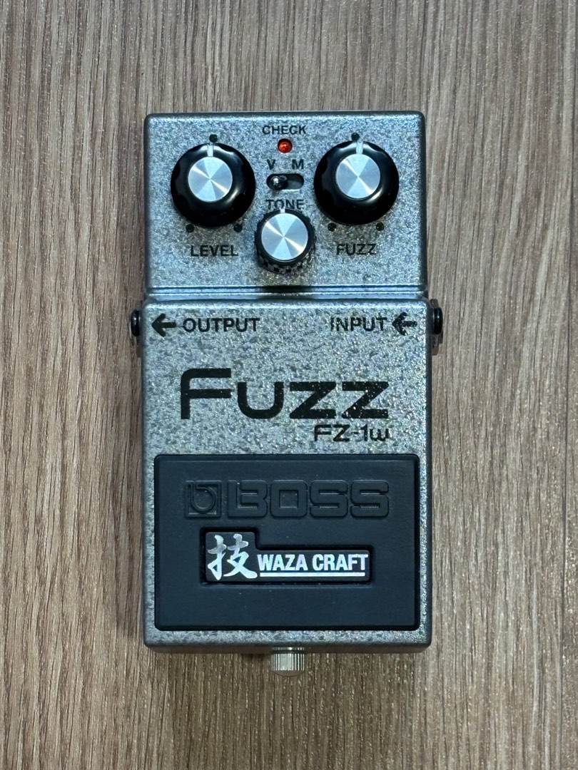 Boss FZ-1w Waza Craft Fuzz Pedal, Hobbies & Toys, Music & Media, Music ...