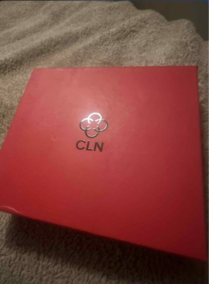 CLN wallet, Women's Fashion, Bags & Wallets, Wallets & Card holders on ...