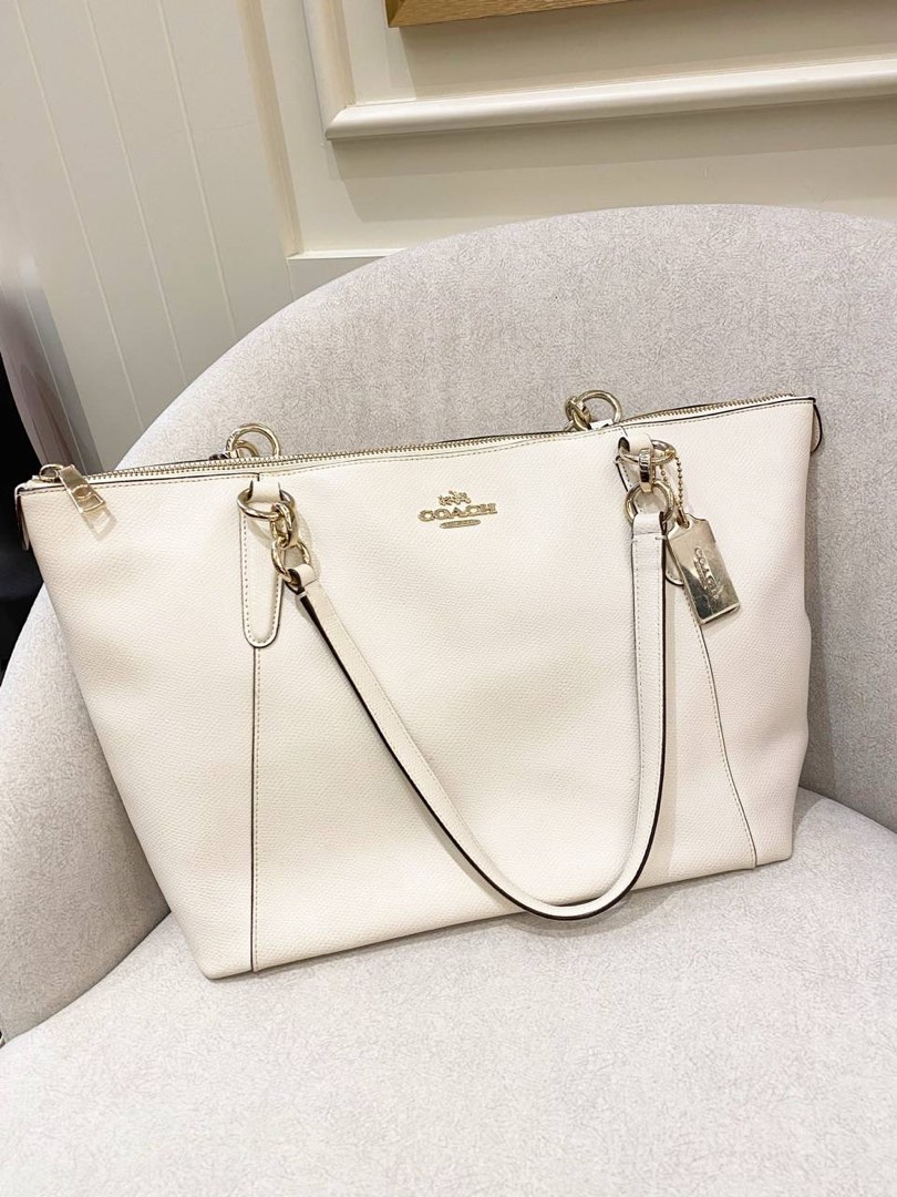 COACH AVA TOTE BAG IN WHITE, Luxury, Bags & Wallets on Carousell