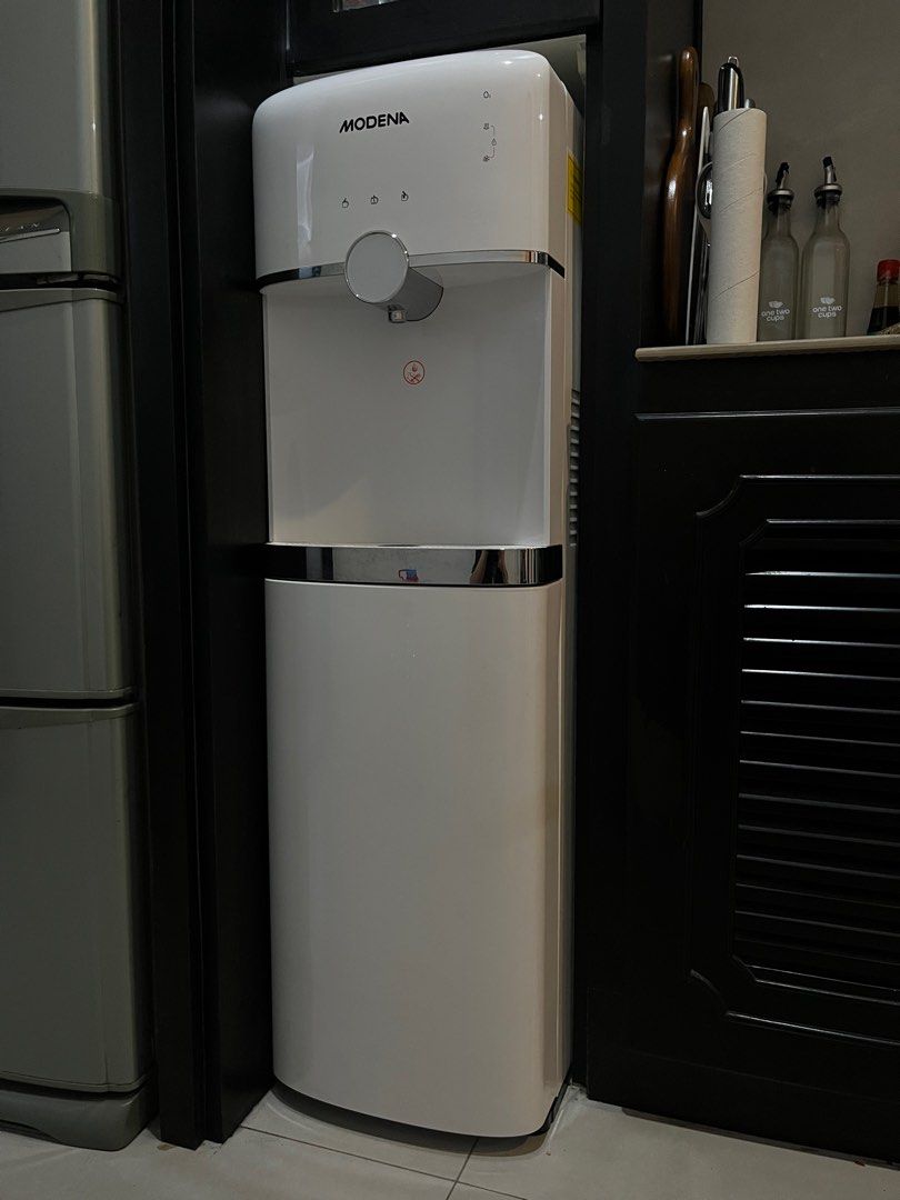 Dispenser modena, Elektronik, Lainnya di Carousell