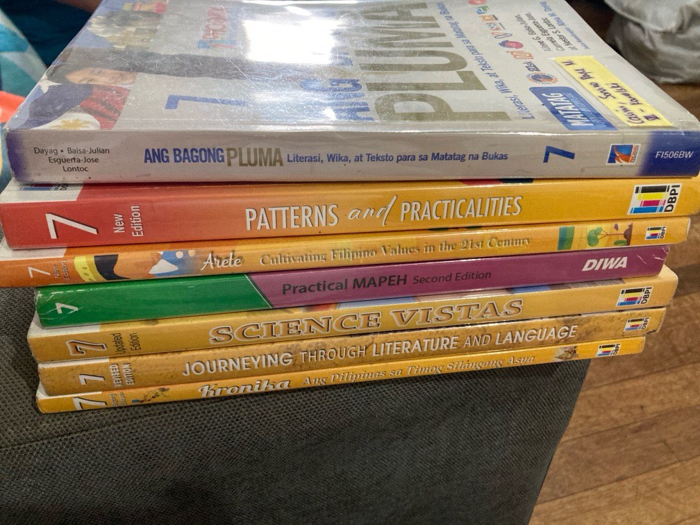 Grade 7 Books, Hobbies & Toys, Books & Magazines, Textbooks on Carousell