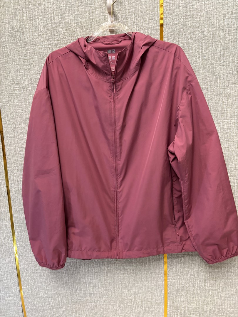 JAKET UNIQLO PARKA SAKU PROTEKSI SINAR UV (WATER-REPRLLENT), Fesyen Wanita, Pakaian Wanita, Baju ...