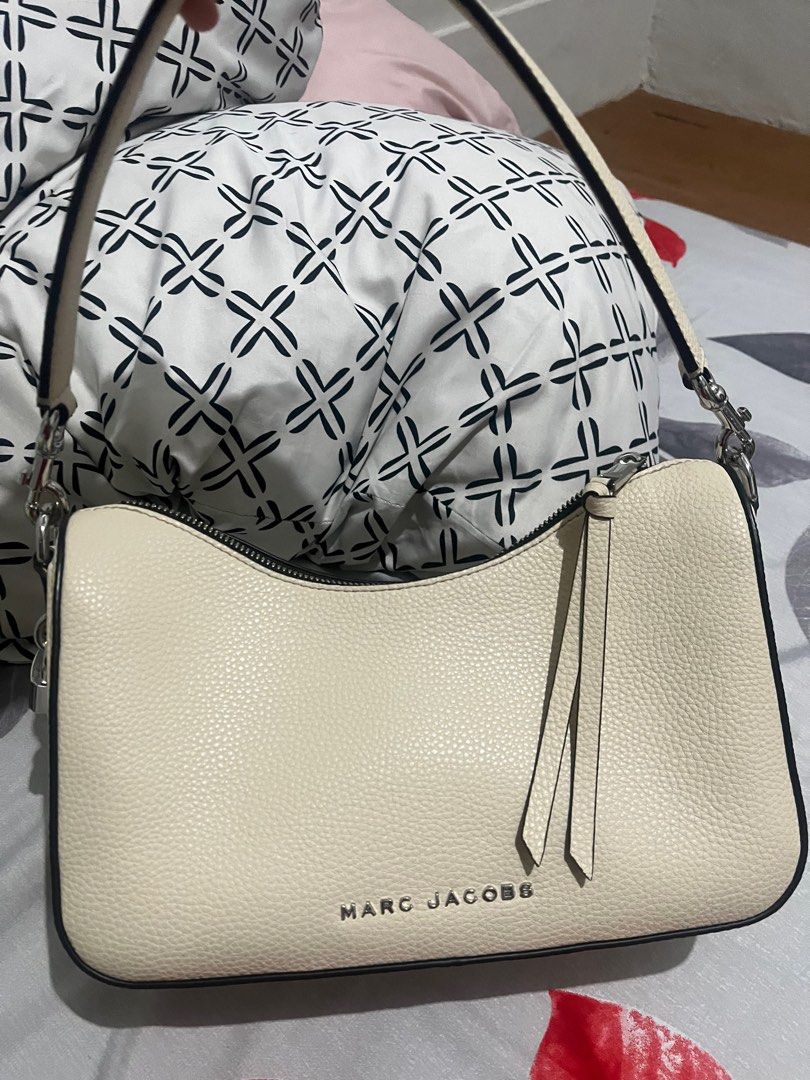 Marc Jacob Drifter Large, Fesyen Wanita, Tas & Dompet di Carousell