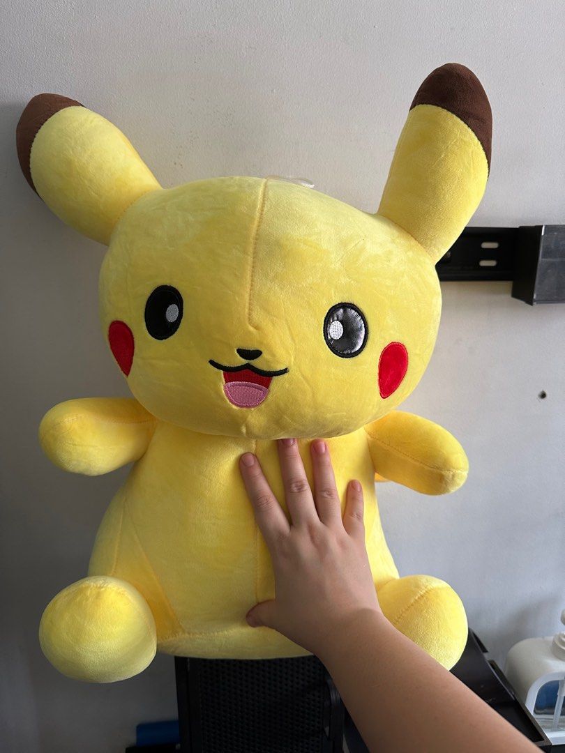 NEW! BIG! 21in Pikachu stuffed toy / Pokemon stuffed toy, Hobbies ...