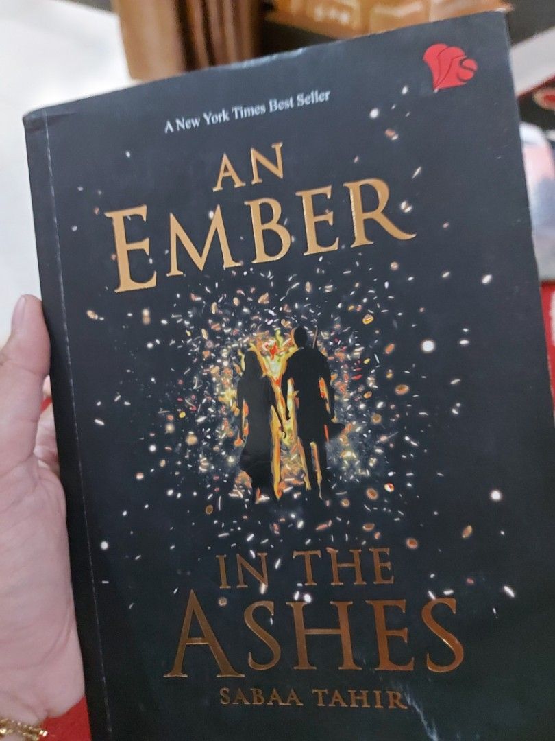 Novel an ember in the ashes sabaa tahir, Buku & Alat Tulis, Buku di ...