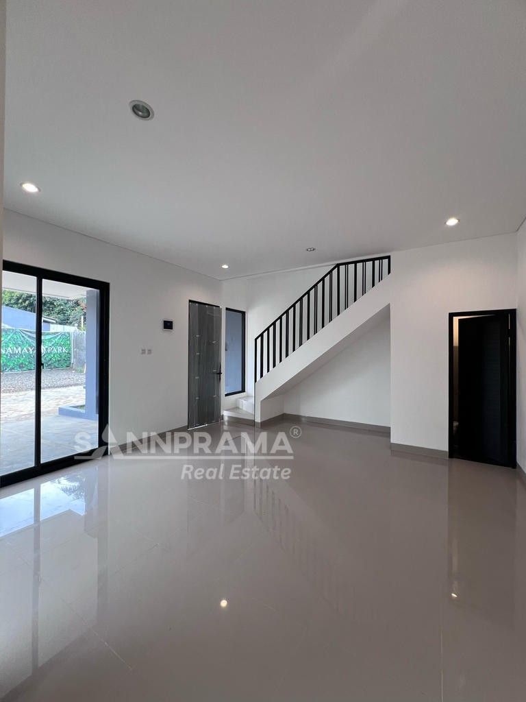 Rumah baru dekat Mall The Park Sawangan, Properti, Dijual di Carousell