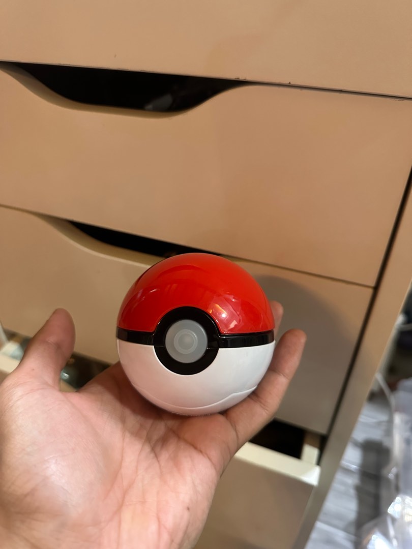 TAKARA TOMY POKEBALL (JAPANESE), Hobbies & Toys, Toys & Games on Carousell