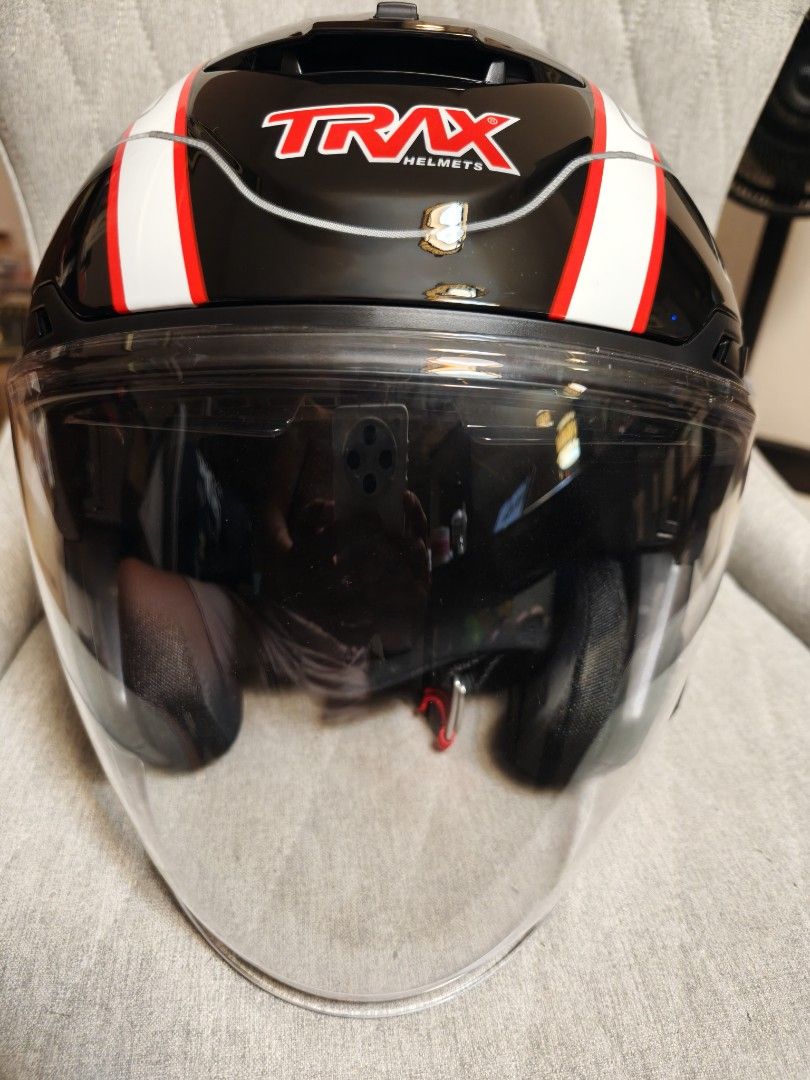 Trax XL helmet, Motorcycles, Motorcycle Apparel on Carousell