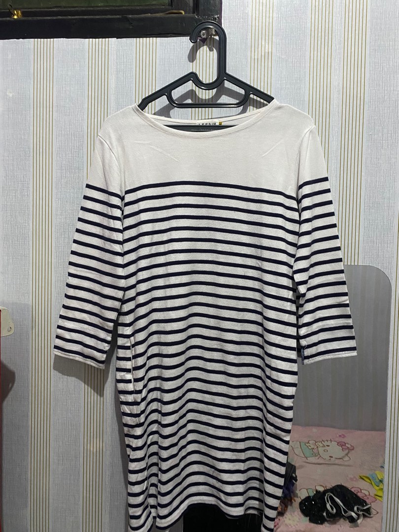 tunik knit salur lepsim, Fesyen Wanita, Pakaian Wanita, Atasan di Carousell