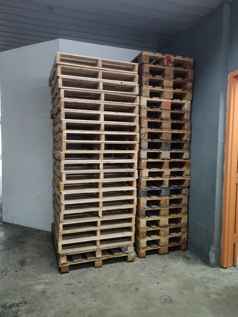 Wooden pallets per piece price., Everything Else on Carousell