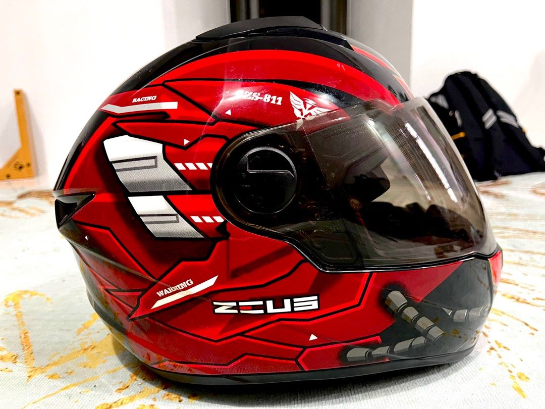 Zeus Helmet ZS - 811 Full Face, Motorbikes on Carousell