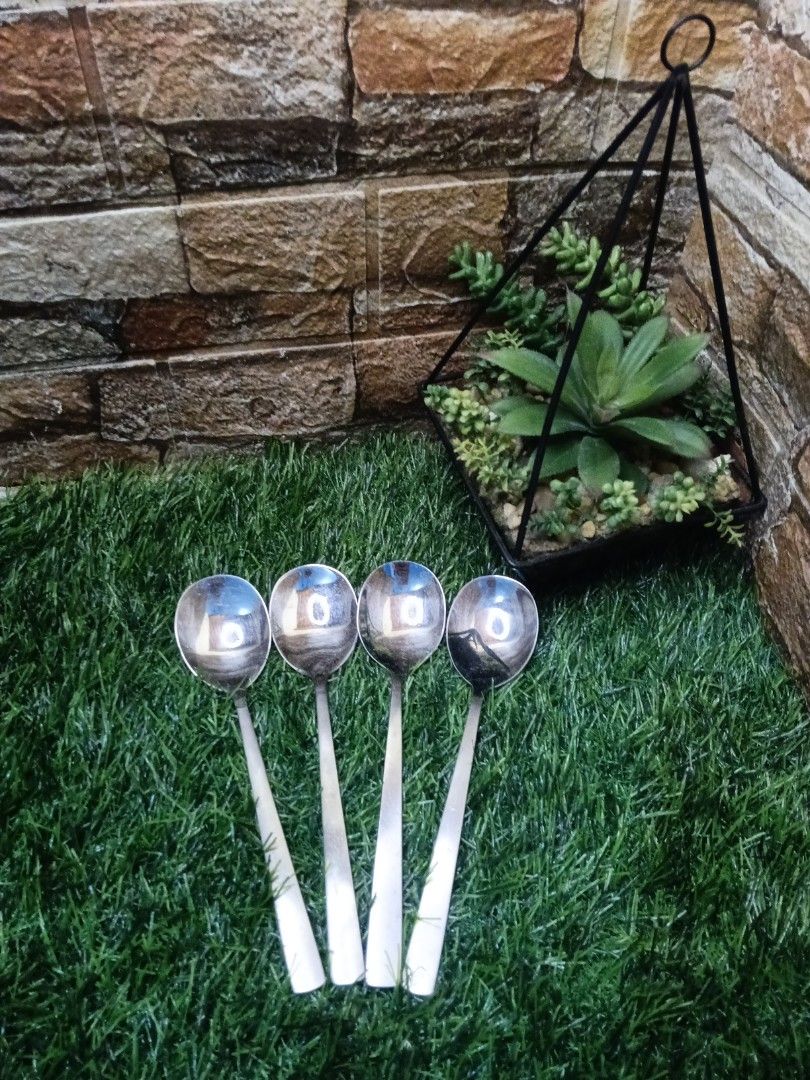 Asiana airlines sendok makan tanggung, Kitchen & Appliances di Carousell