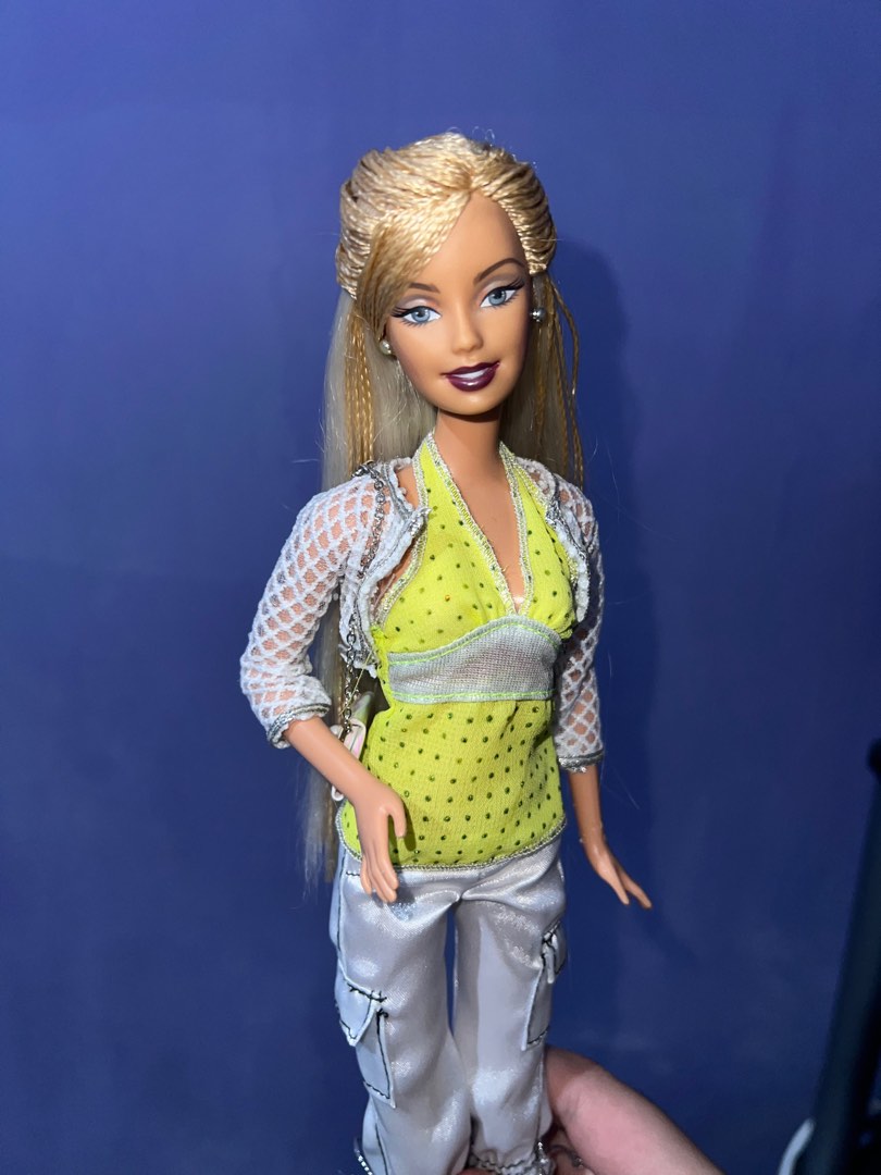 Barbie iMessage Girl 2000 Doll, Hobbies & Toys, Toys & Games on Carousell