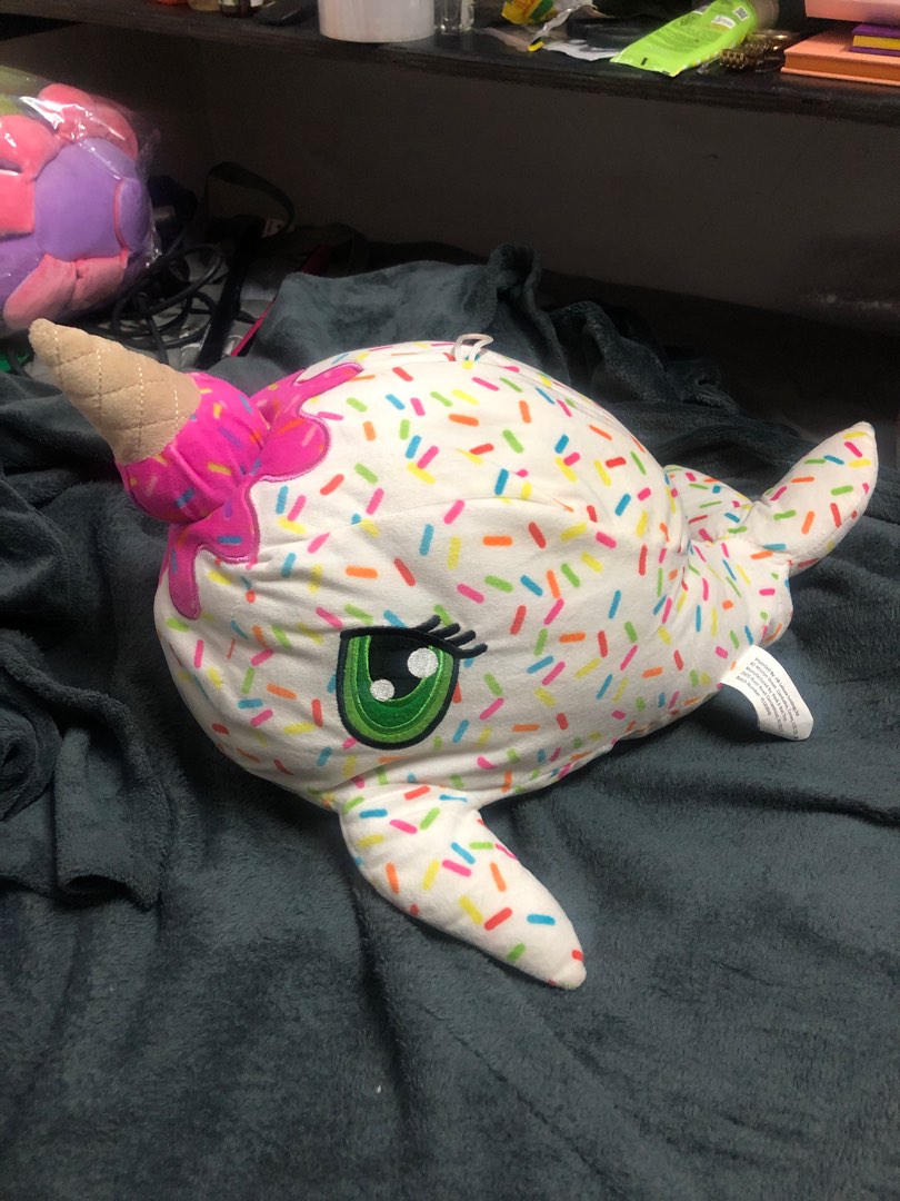 Boneka ikan paus colorful miniso lucu empuk gembul, Toys & Collectibles ...
