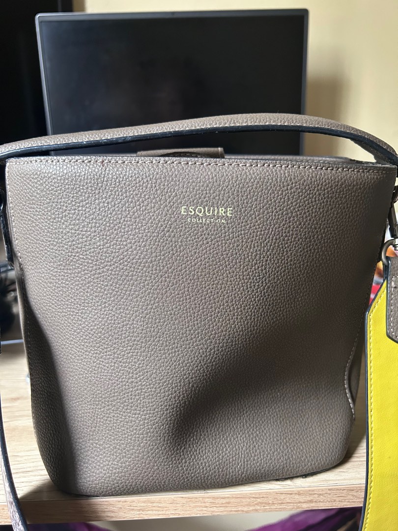 Esquire bucket bag, Women's Fashion, Bags & Wallets, Purses & Pouches ...