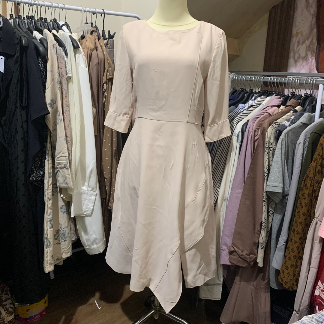 korean look mididress cream coksu peplum, Fesyen Wanita, Pakaian Wanita ...