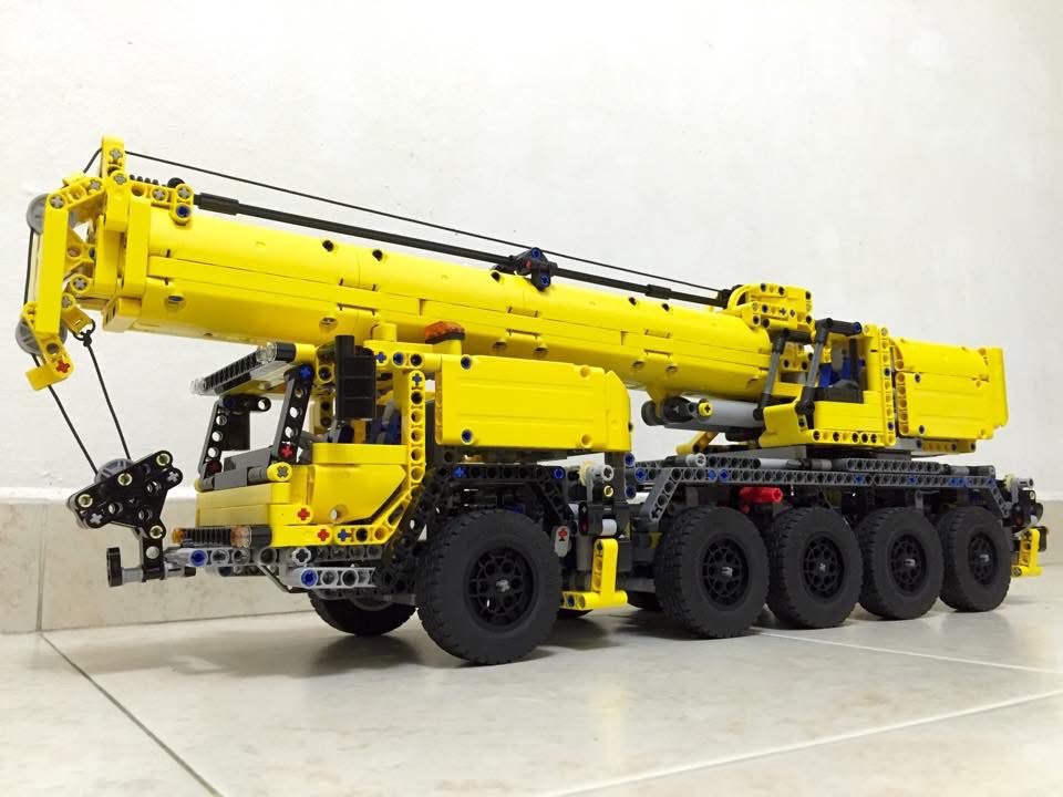 Lego Technic 42009 Mobile Crane with extendable boom MOD, Hobbies ...