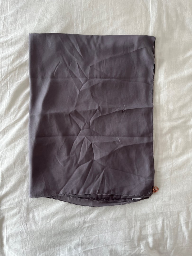 shera lee shawl, Women's Fashion, Muslimah Fashion, Hijabs on Carousell