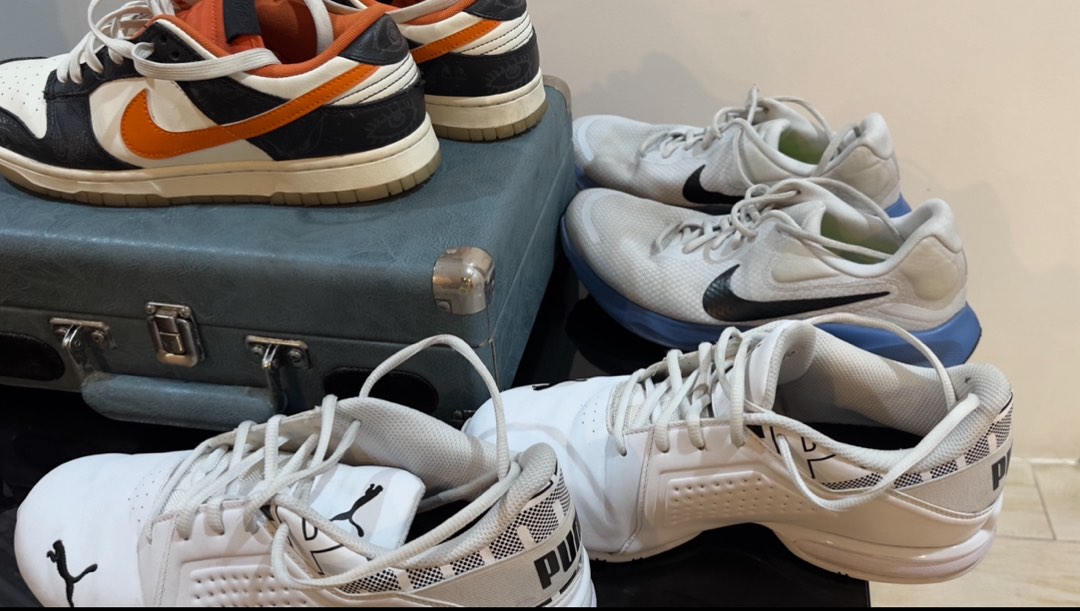 [SOLD AS PACK] NIKE DUNK LOW - HALLOWEEN (US 8.5), NIKE REVOLUTION (US ...