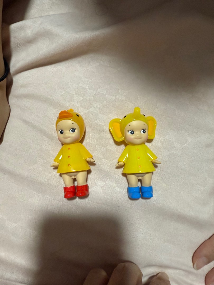 Sonny Angel Raincoat Series Duck & Elephant Figurines, Hobbies & Toys ...
