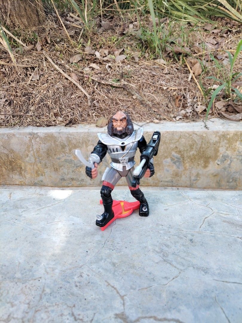 vintage Playmates action figure of Gowron in Ritual Klingon Attire from ...