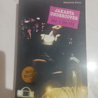 buku jakarta undercover moammar emka, Buku & Alat Tulis, Buku di Carousell