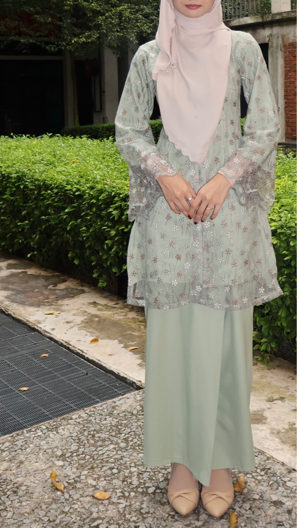 CEO CHOMEL REETA KURUNG, Women's Fashion, Muslimah Fashion, Baju Kurung ...