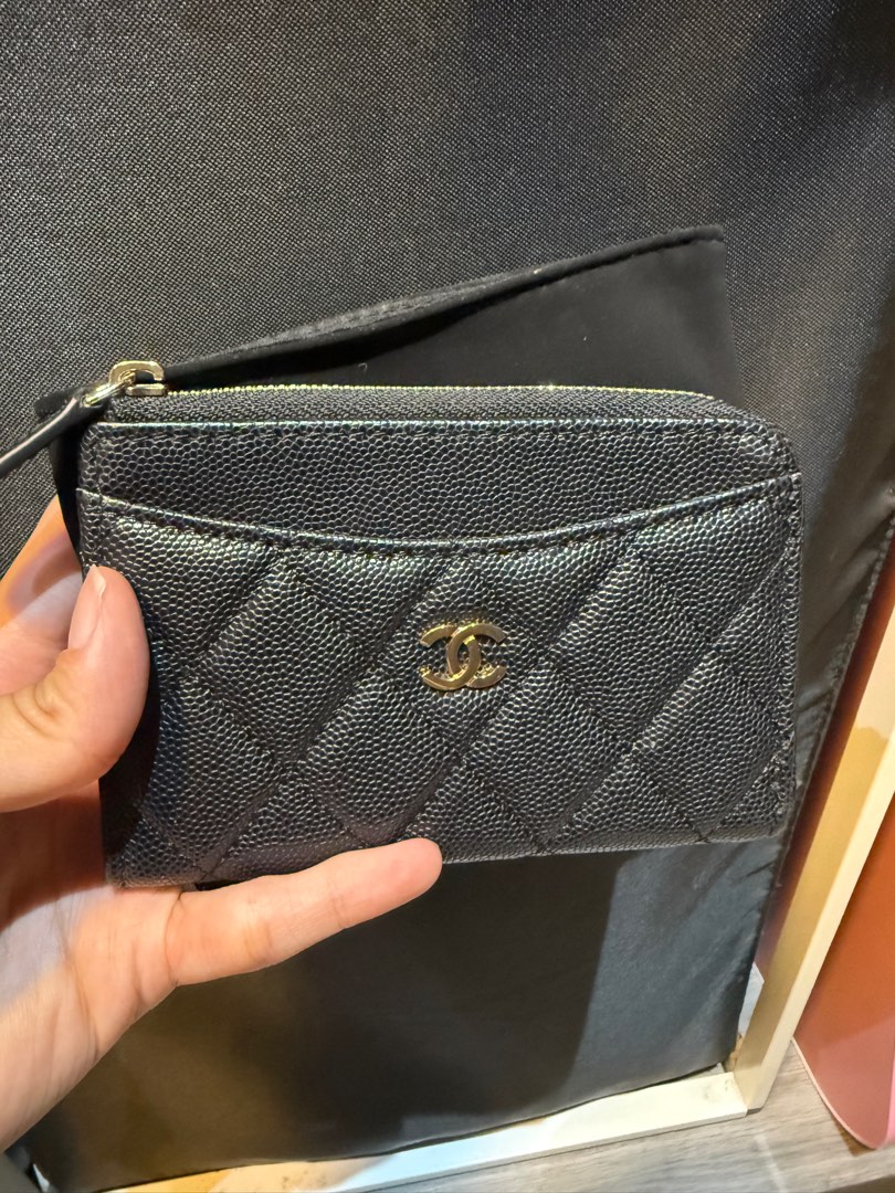 Chanel Zipped Card Holder Wallet, Luxury, Bags & Wallets on Carousell