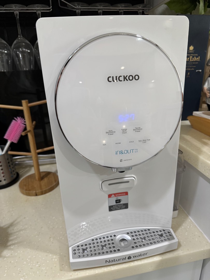 Cuckoo water dispenser, TV & Home Appliances, Kitchen Appliances, Water ...