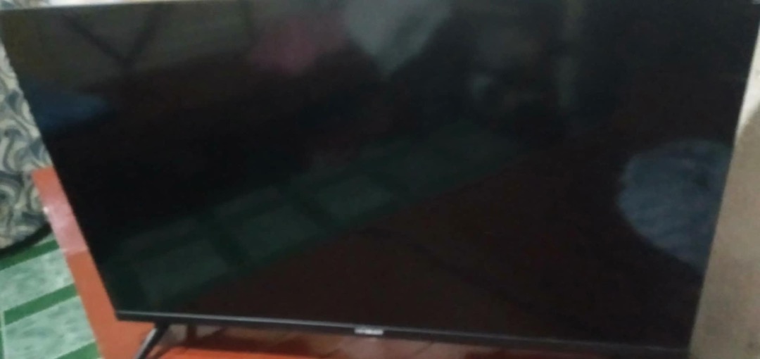Devant 32 Inches Smart tv, TV & Home Appliances, TV & Entertainment, TV ...