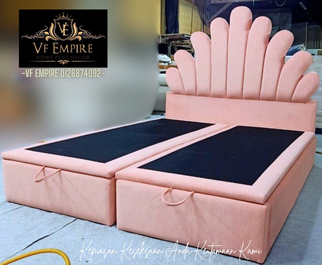 DIVAN CHESTERFIELD MODEL SEASHELL STORAGE, Furniture & Home Living ...