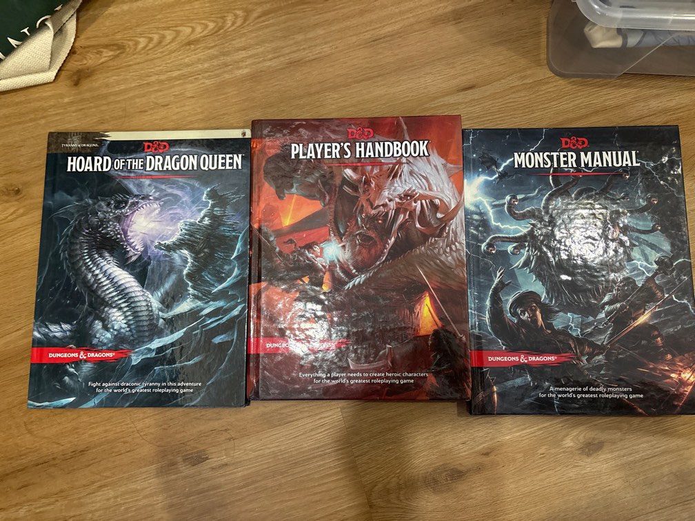 dungeons and dragons D&D players handbook, monster manual, hoard of the ...