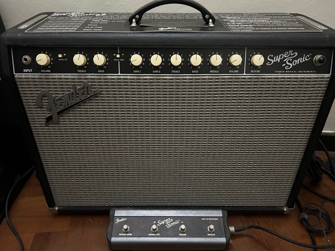 Fender Super Sonic Amplifier, Hobbies & Toys, Music & Media, Musical ...