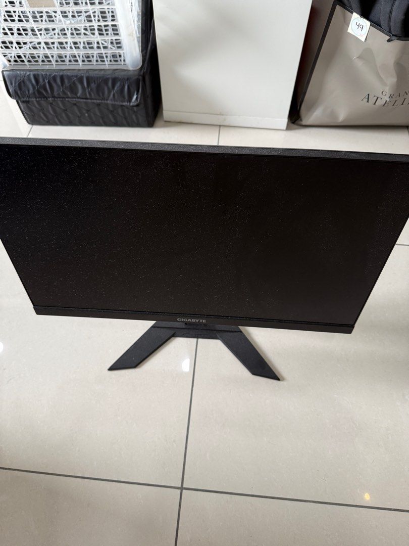 Gigabyte 60hz monitor (defect), Computers & Tech, Desktops on Carousell