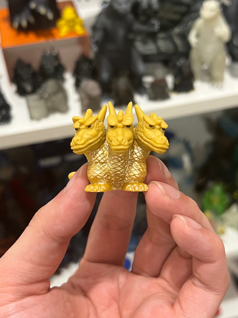 Godzilla 1.5" King Ghidorah Mini Figure Gashapon Toho, Hobbies & Toys ...