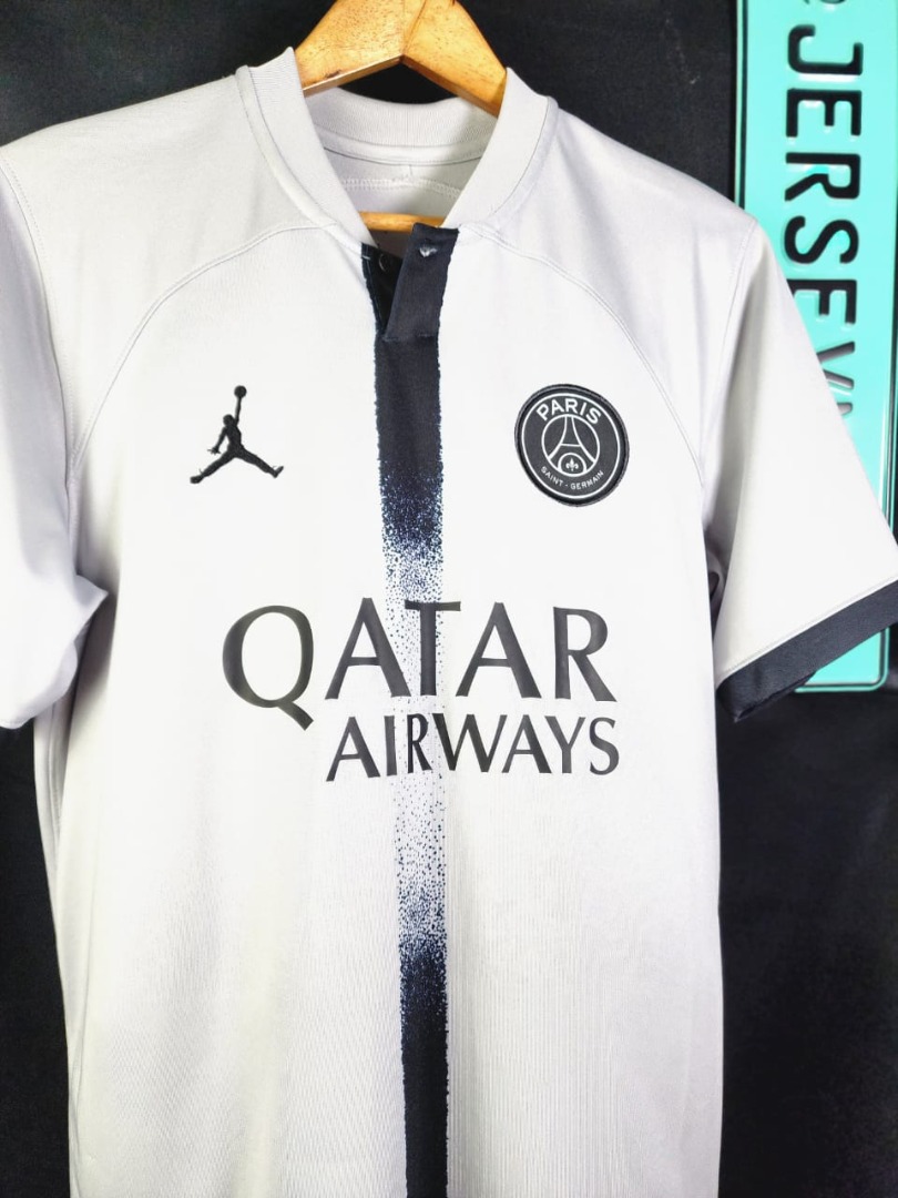 Lionel Messi PSG Away Jersey 2022-23, Men's Fashion, Activewear on ...