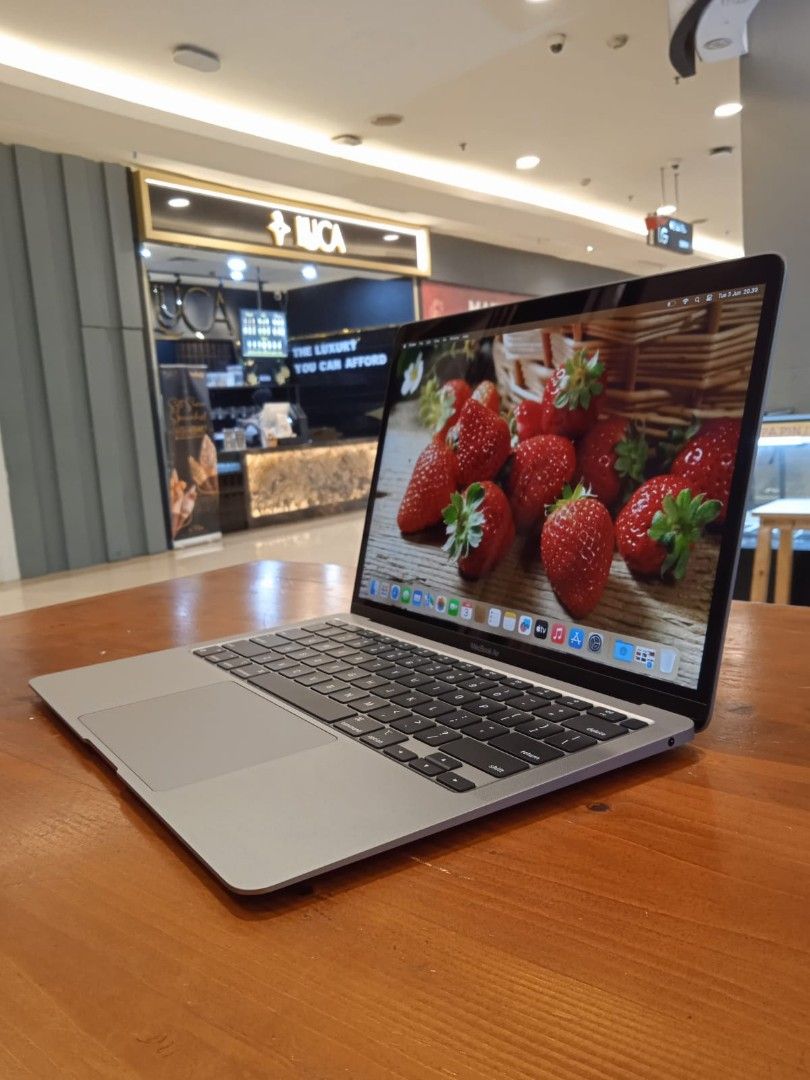 Macbook Air M1 13 inch 2020 gray, chip apple M1 , RAM 8GB SSD 256GB ...