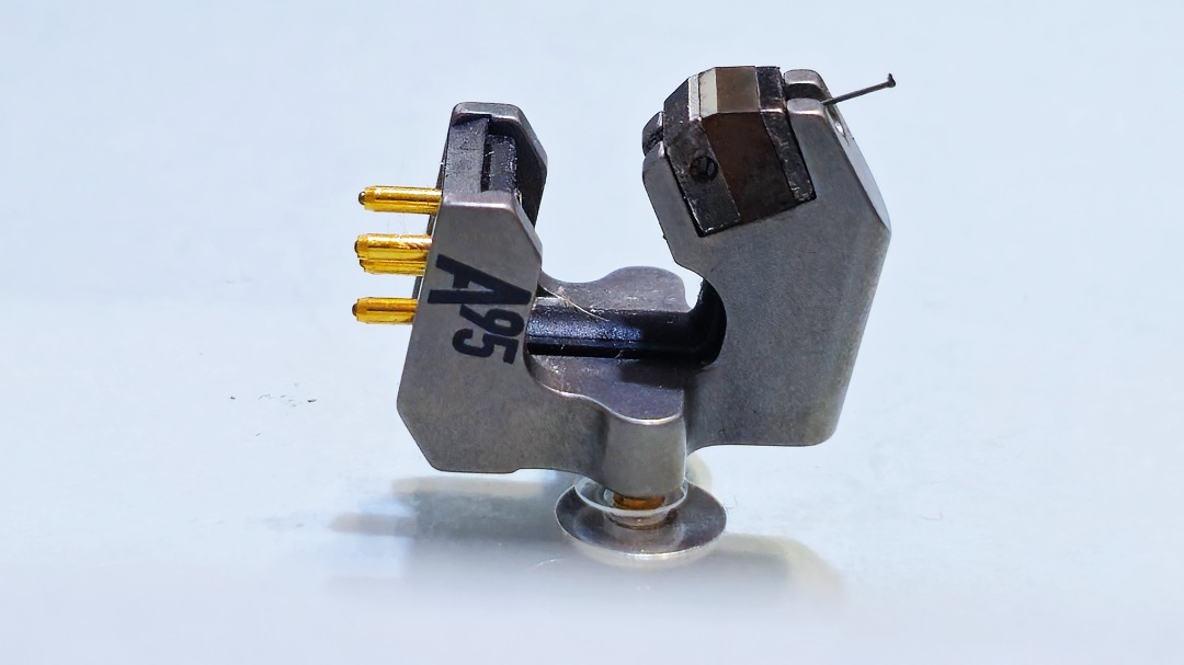 Ortofon MC A95 Limited Edition Cartridge, Audio, Other Audio Equipment on Carousell