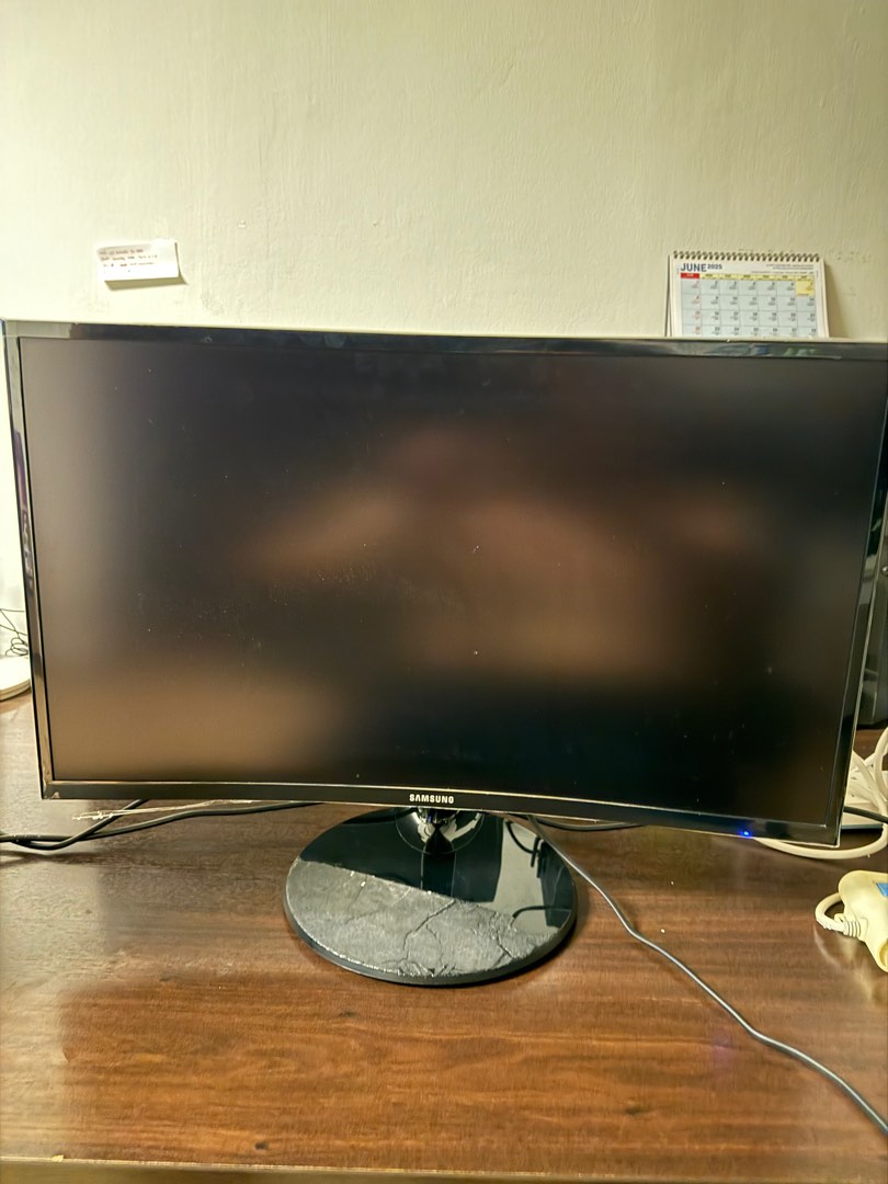 Samsung 27inch curve CF390 Monitor, Computers & Tech, Desktops on Carousell