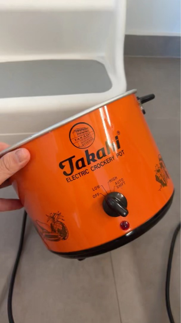Takahi Electric Crockery Pot 1404 2.4 Litre, TV & Home Appliances ...