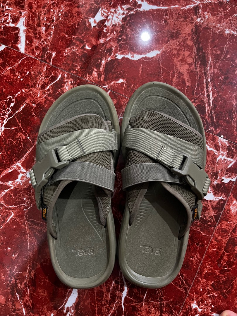 Teva Hurricane Verge Slides, Women's Fashion, Footwear, Slippers and ...