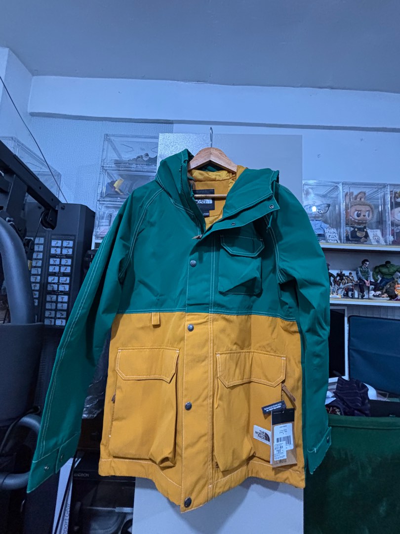 The North Face TNF original waterproof windbreaker Rain jacket Parka ...
