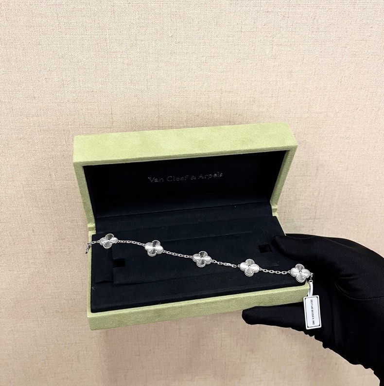 VCA Van Cleef & Arpels 5 Motif White Gold Guilloche Bracelet 18K Full ...