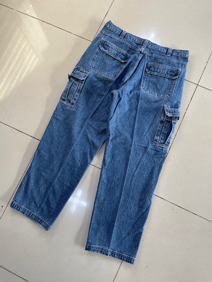 Wrangler 6 pocket pants, Men's Fashion, Bottoms, Jeans on Carousell