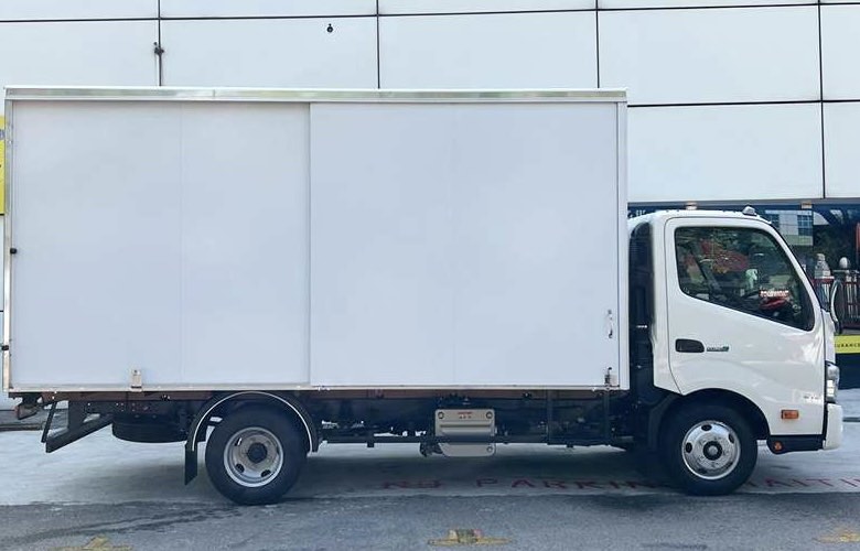 14ft lorry For Sale | Buy 100+ 14ft lorry online | Carousell Singapore
