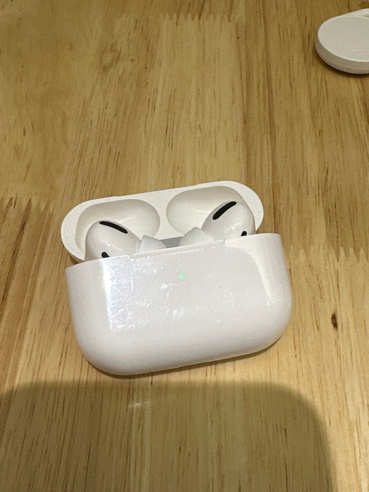 AirPlus pro with noise cancellation wireless charging, 音響器材, 耳機 - Carousell