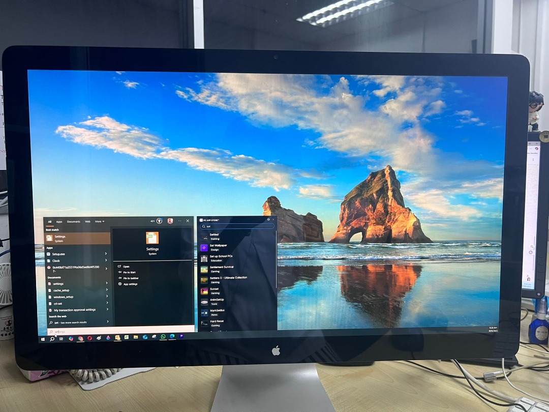 Apple iMac 27-inch Monitor, Computers & Tech, Desktops on Carousell