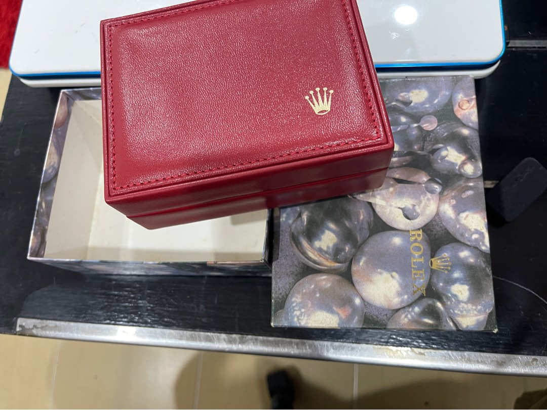 Authentic Rolex watch box, Hobbies & Toys, Collectibles & Memorabilia ...